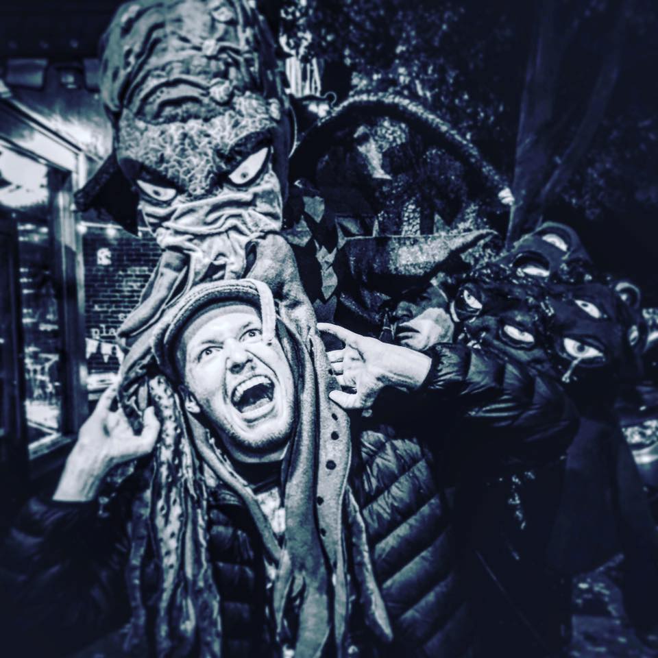 Puppeteers for Fears – Horror. Comedy. Puppets.